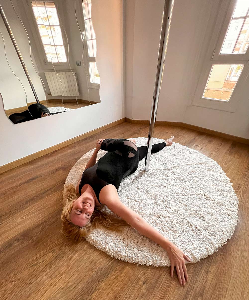 Allegra Pole Dance Mat | The first mat for pole!